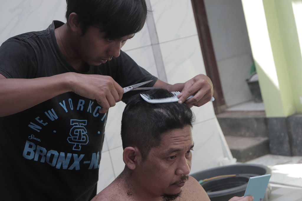Cukur Rambut Tradisional - Eksotika Desa