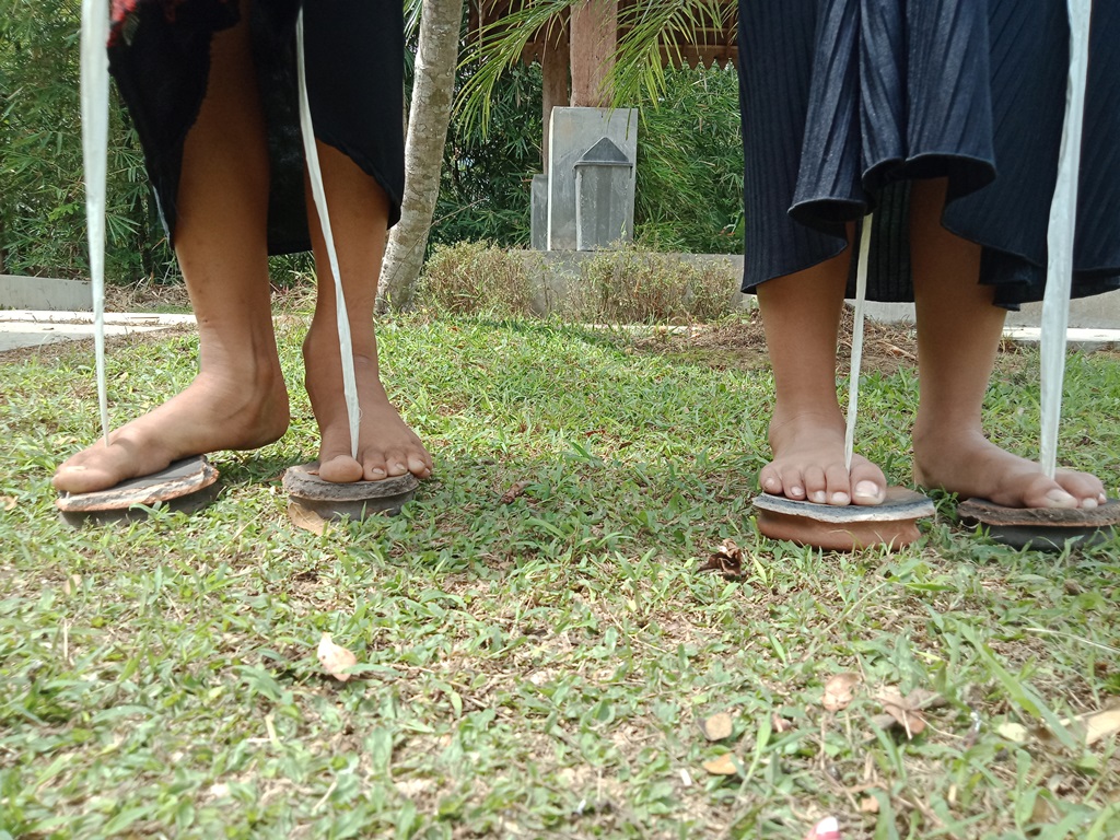 Egrang Kreweng - Eksotika Desa