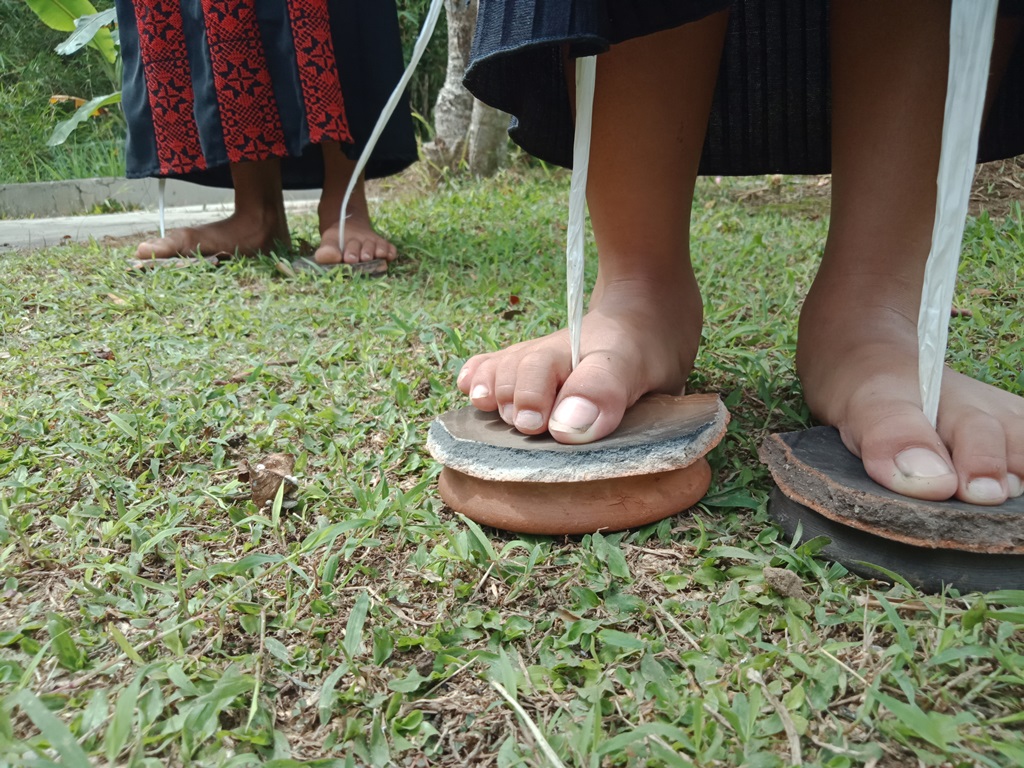 Egrang Kreweng - Eksotika Desa